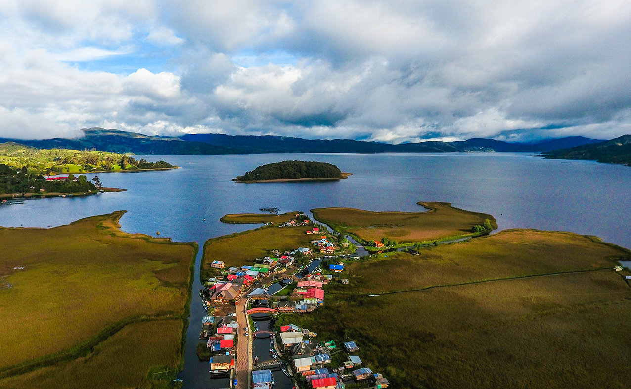 Awake Travel | Pasadía a la Laguna de la Cocha desde Pasto